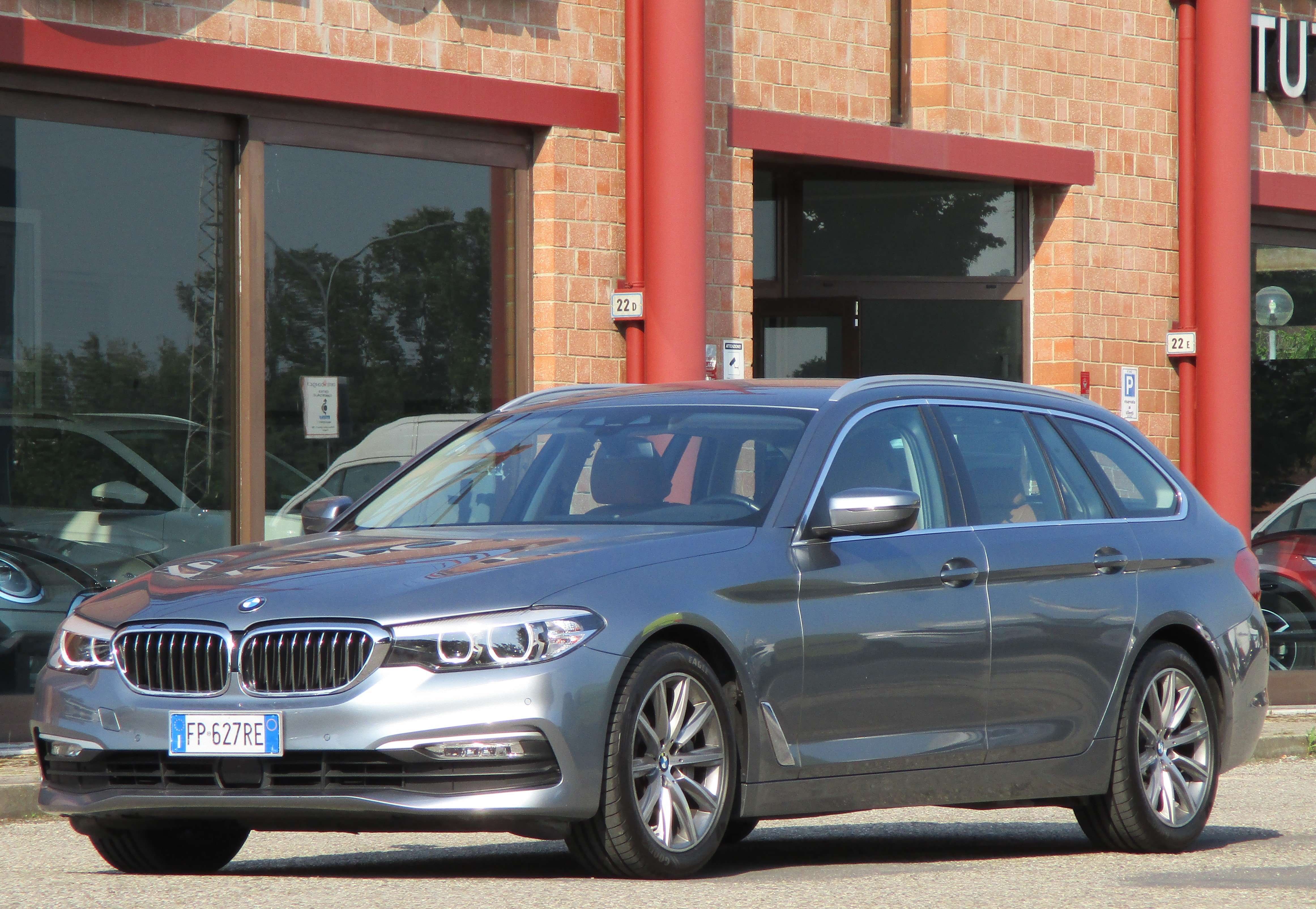 BMW 530d xDrive Touring Luxury