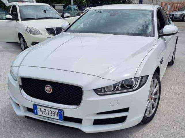 Jaguar XEXE 2.0d i4 Pure awd 180cv auto my18