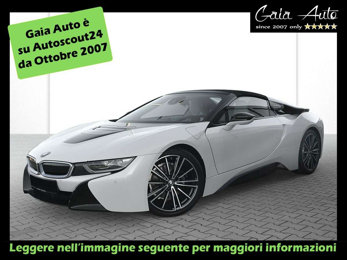 BMW i8Coupé o Roadster (diverse disponibilità)