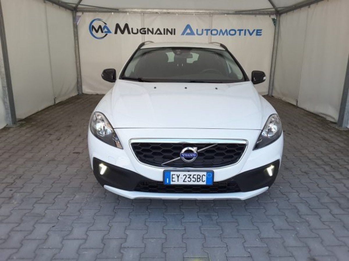 VOLVO V40 CC (2012-2020) V40 Cross Country D2 1.6 Kinetic