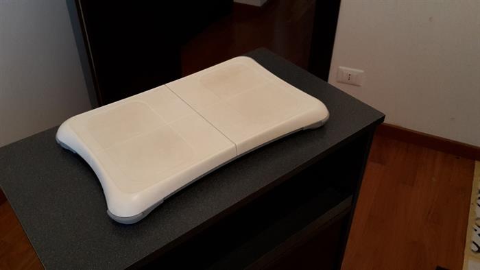 NINTENDO WII BALANCE BOARD