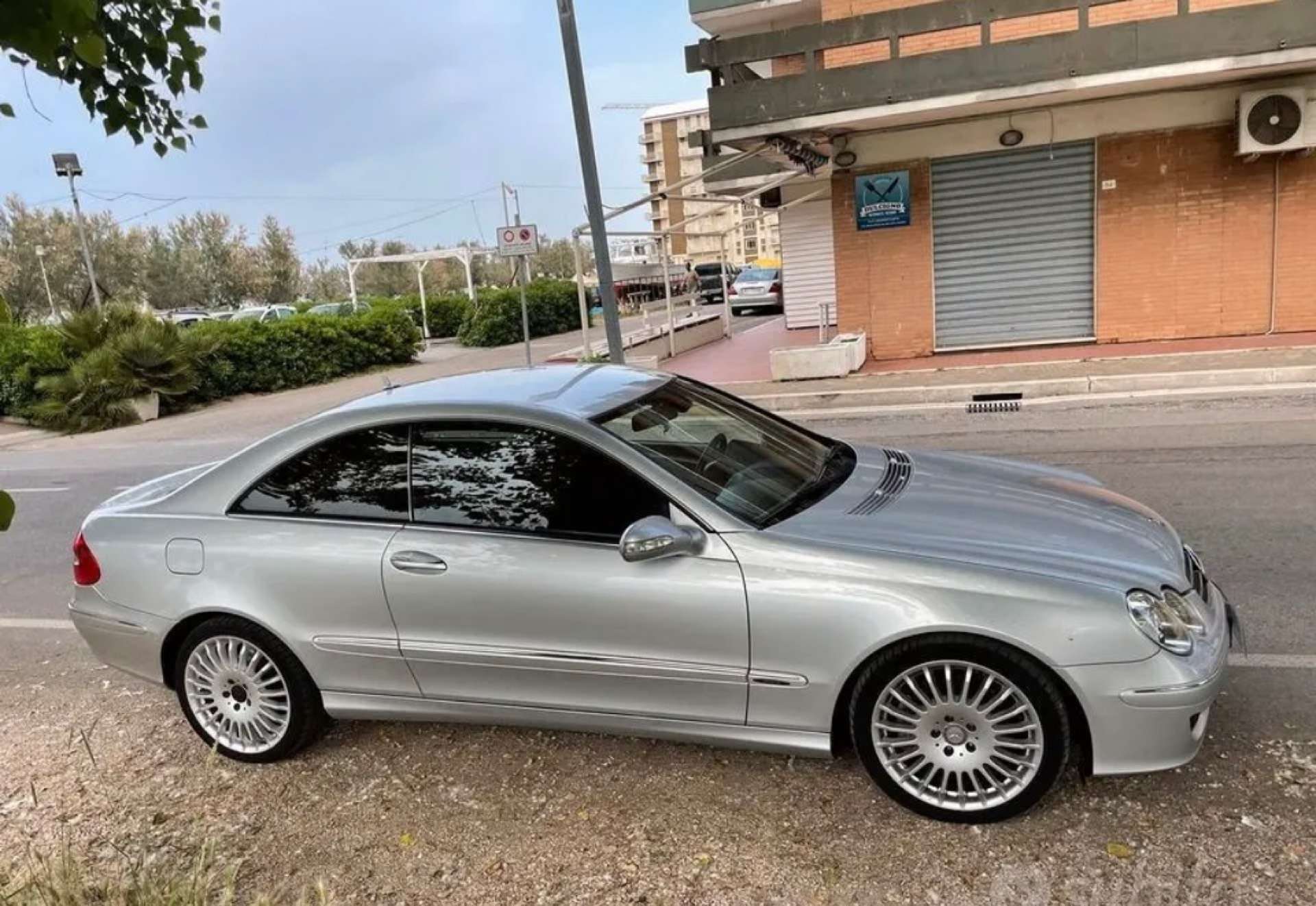 Mercedes-Benz CLK 220Coupe cdi Avantgarde Grand Edition