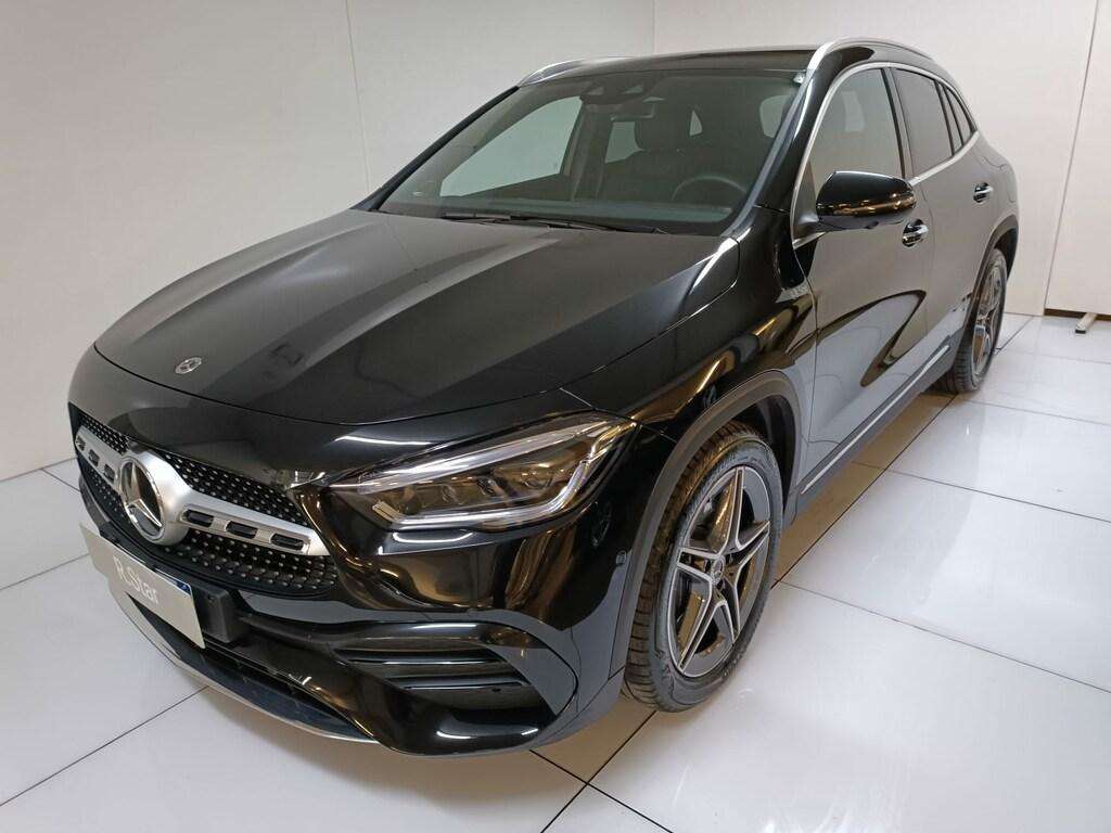 Mercedes-Benz GLA 200d Premium 4matic auto