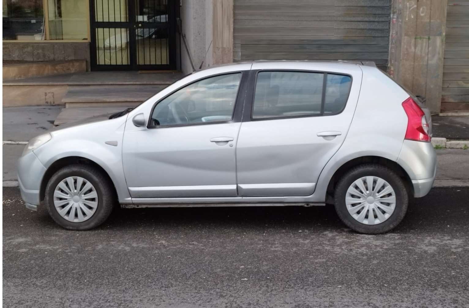 Dacia SanderoSandero 1.4 8v Laureate Gpl