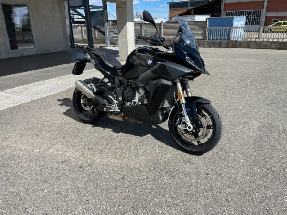 BMW S 1000 XR triple black