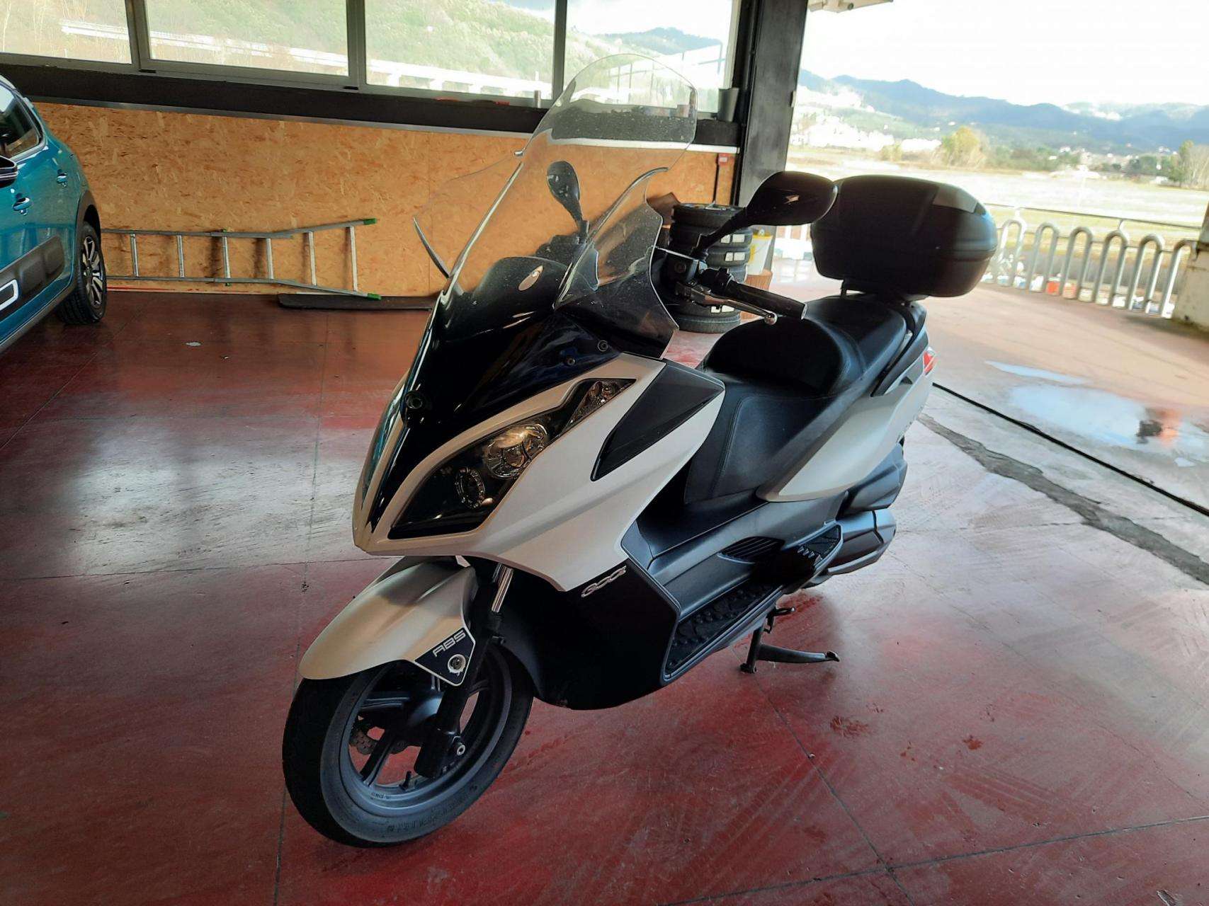 Kymco Downtown 300i