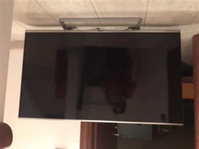 TV PANASONI 48"