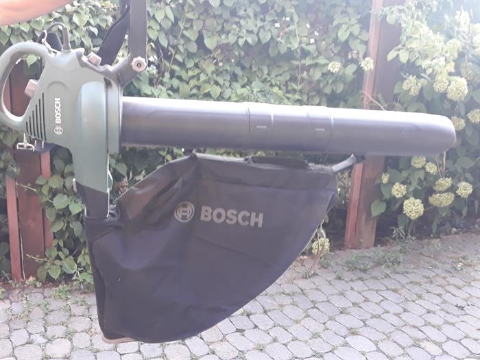 ASPIRAFOGLIE / SOFFIATORE BOSCH A CORRENTE 220 VOLT