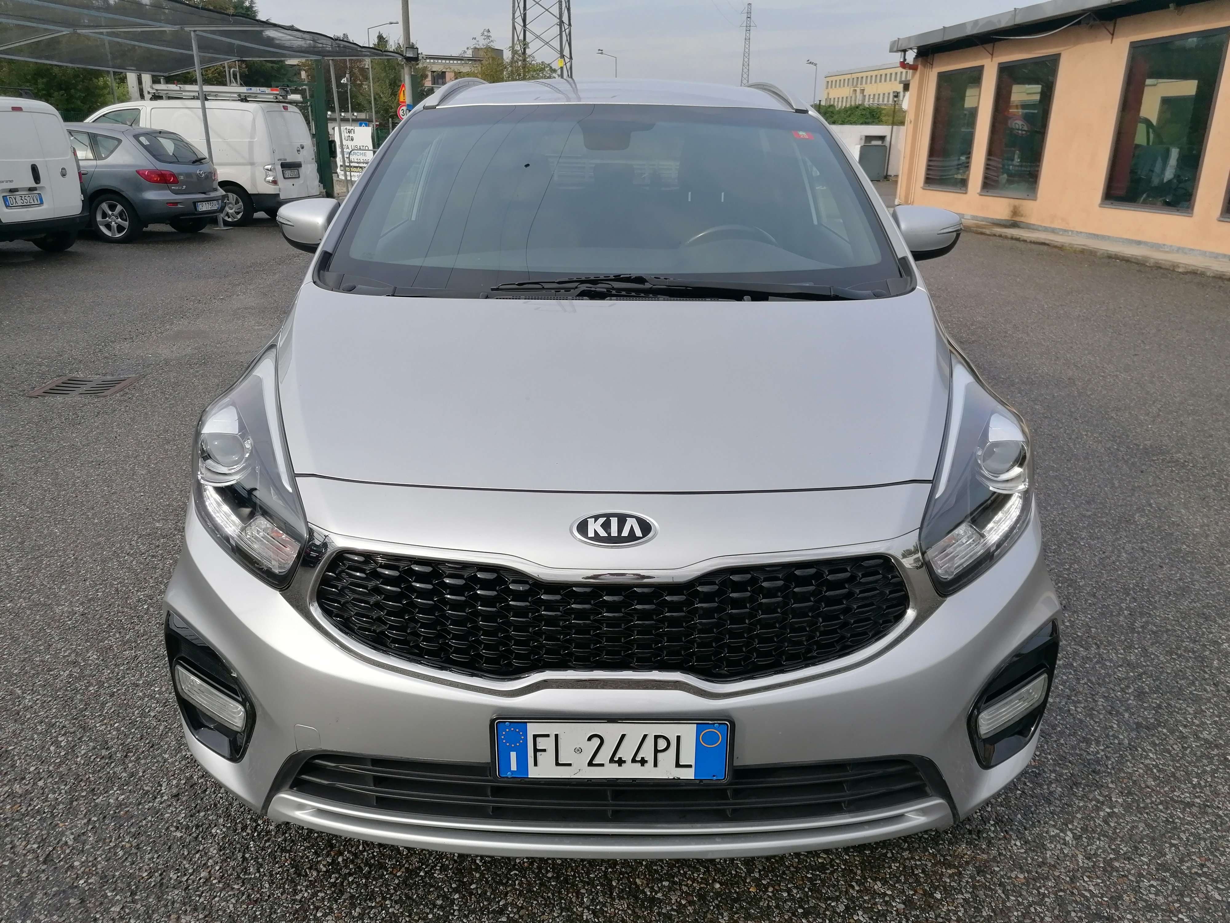 Kia Carens1.7 crdi Cool Techno Pack Autocarro IVA esposta