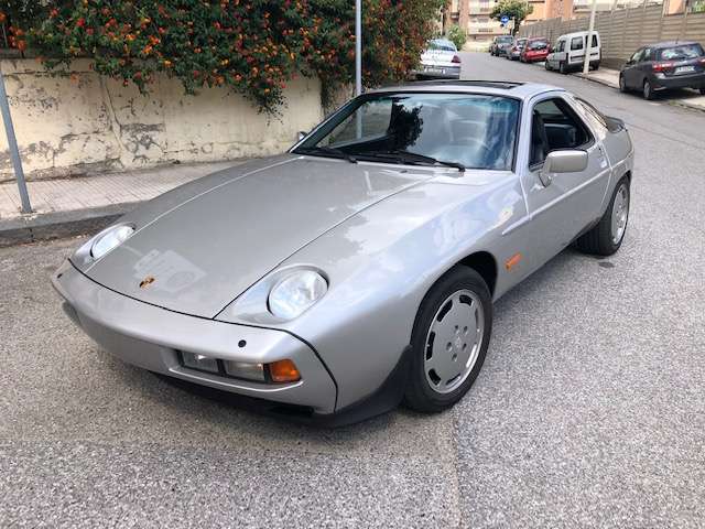 Porsche 928928 s