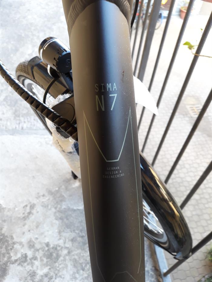 BICI ELETTRICA PERSONALIZZATA MONCLER