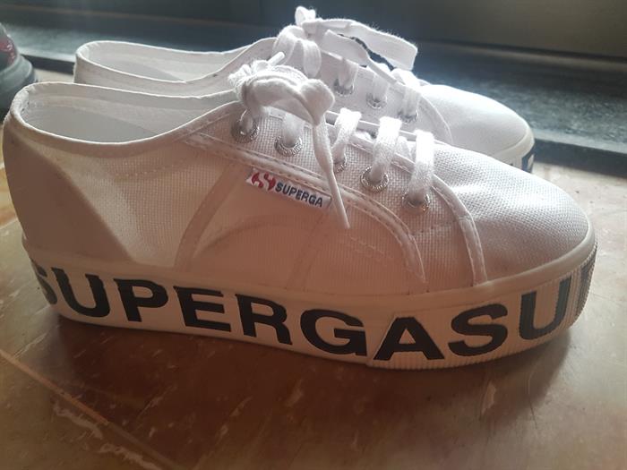 SUPERGA