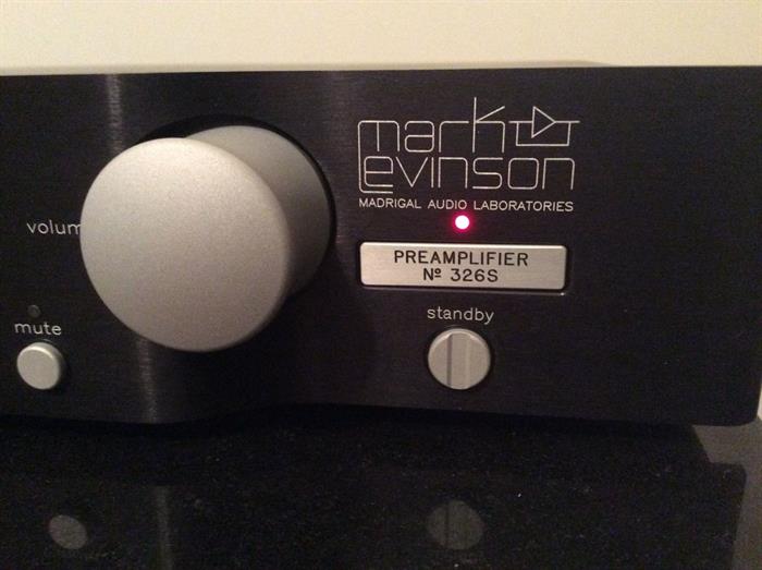 MARK LEVINSON 326S