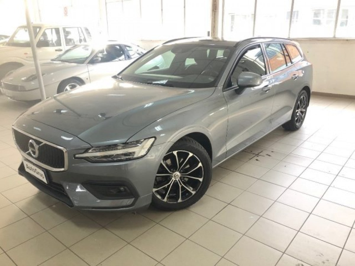 VOLVO V60 (2018-->) V60 D3 AWD Geartronic Business Plus