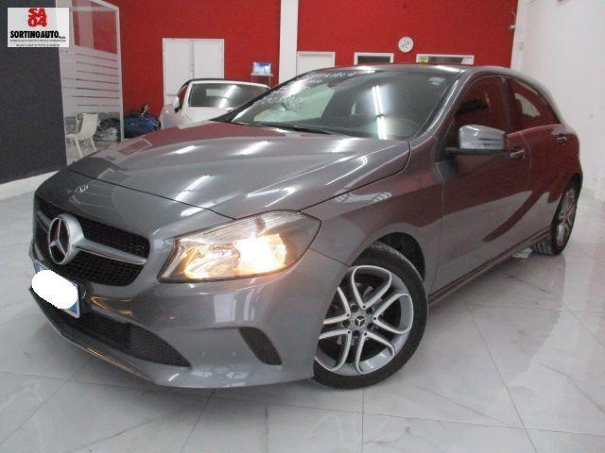 MERCEDES Classe A (W176) A 180 d Sport