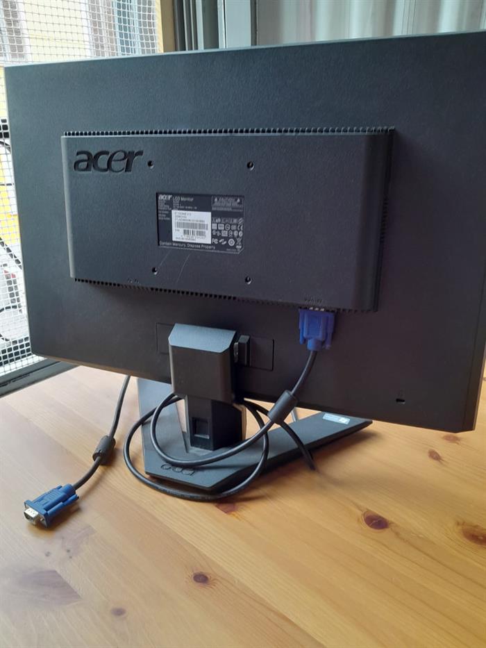 MONITOR ACER USATO