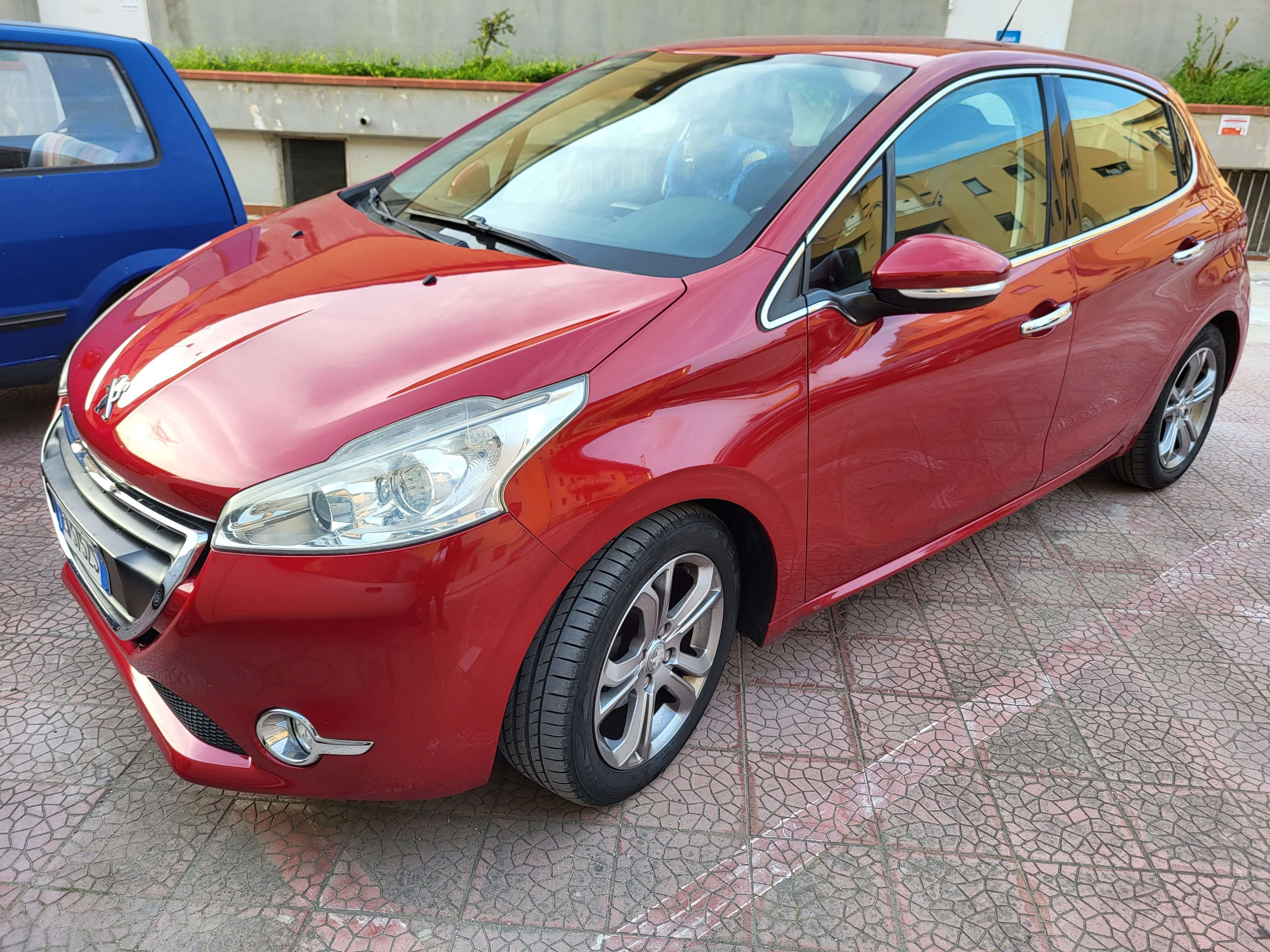 Peugeot 208208 5p 1.6 e-hdi 8v Allure s