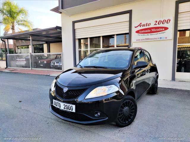 Lancia ypsilon 1.0 firefly 5p.s&s hybrid silver