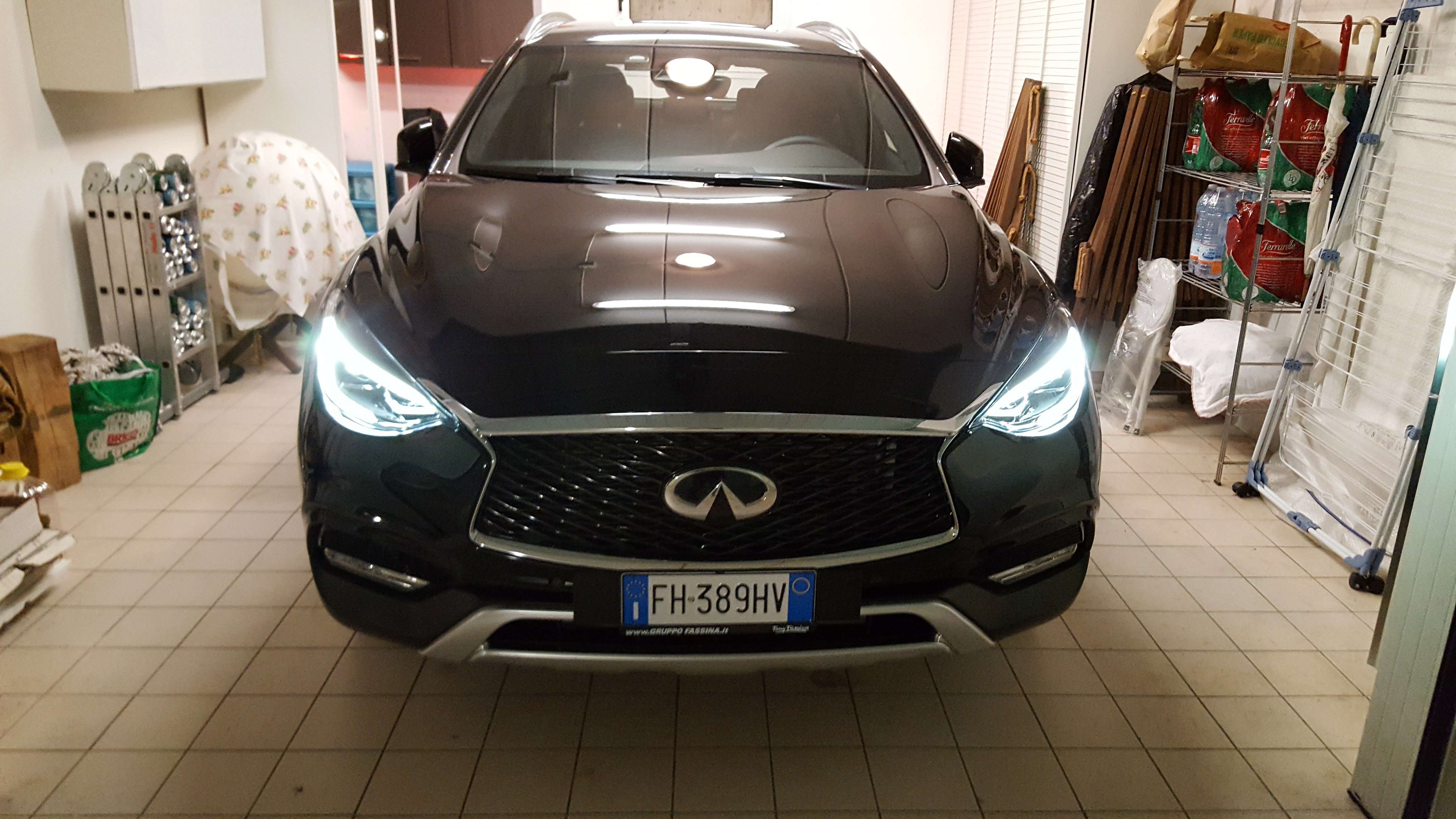 Infiniti QX30QX30 2.2d Premium awd dct