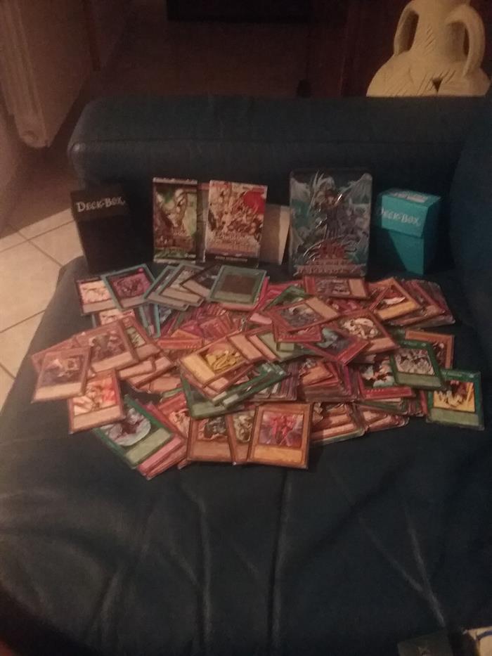 PI'U' DI 700 CARTE DI YUGI-HO