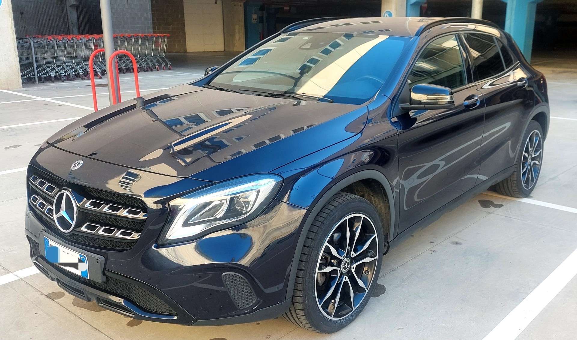 Mercedes-Benz GLA 200D 4Matic Night Edition