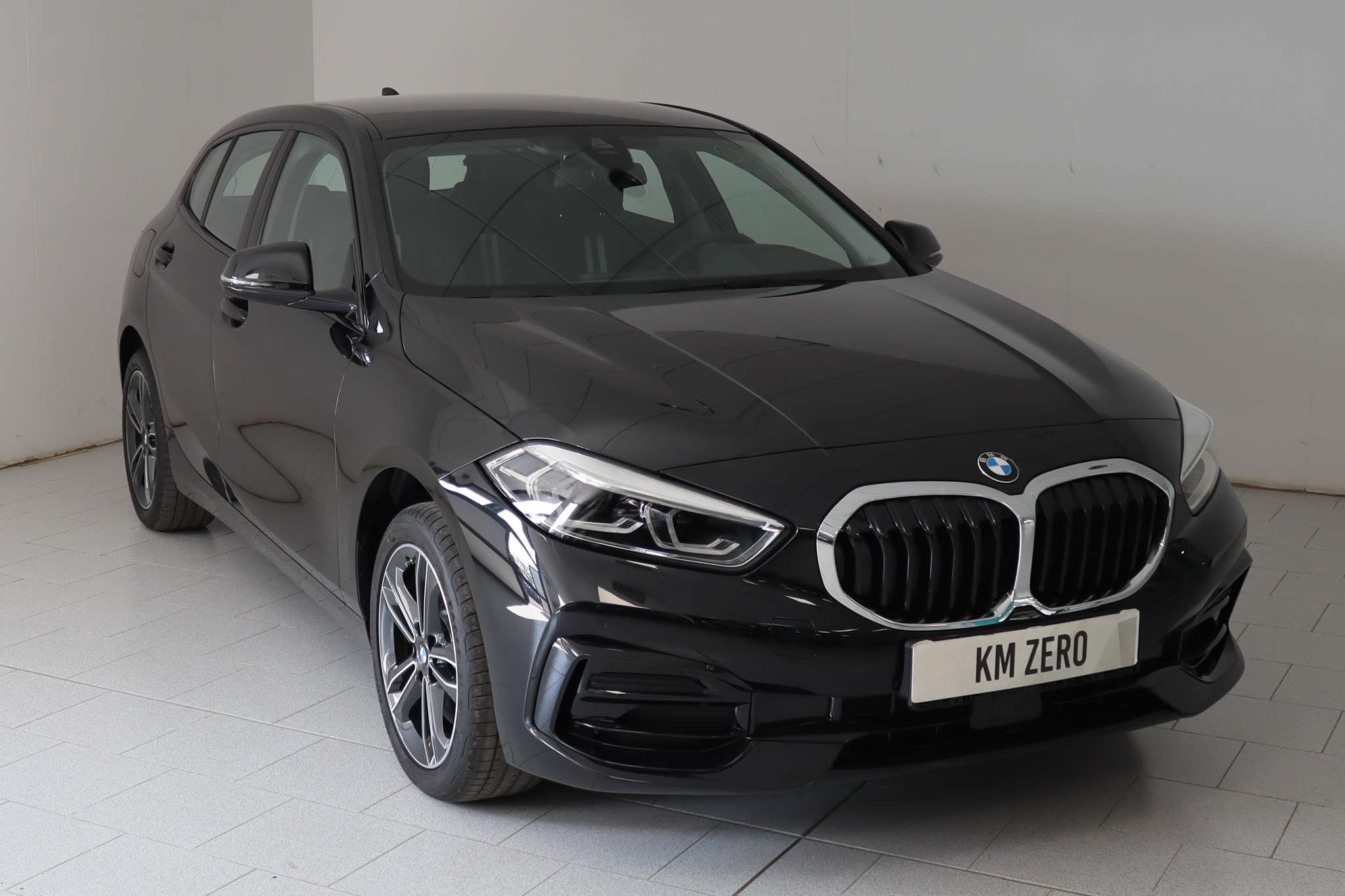 BMW 118118I AUTOMATIC SPORT - PROMO WOW