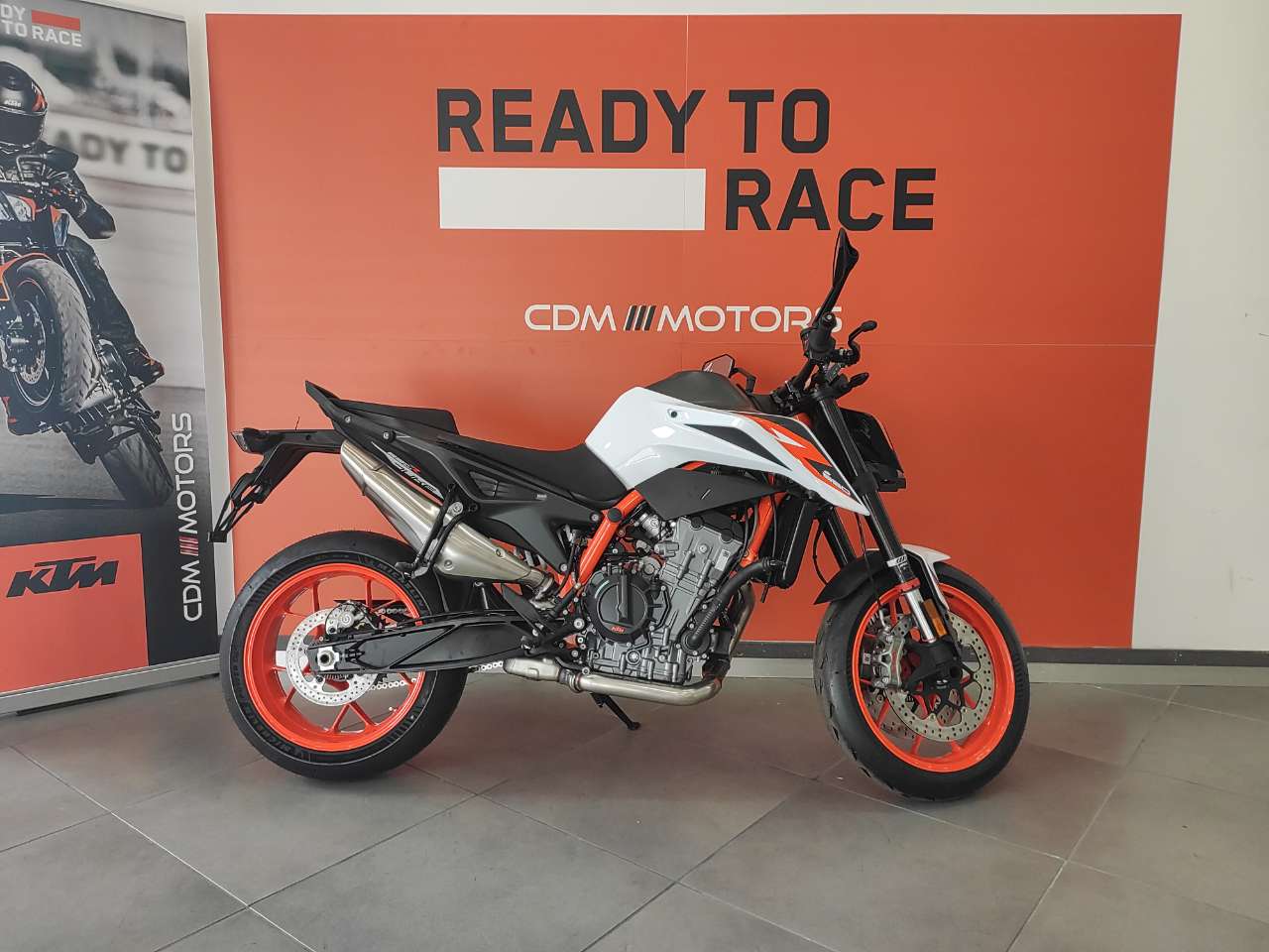 KTM 890 Duke