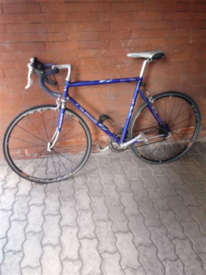 BICICLETTA CORSA ROSSINI