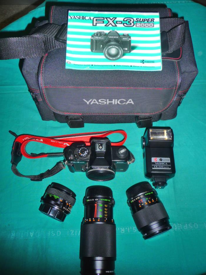 YASHICA FX-3