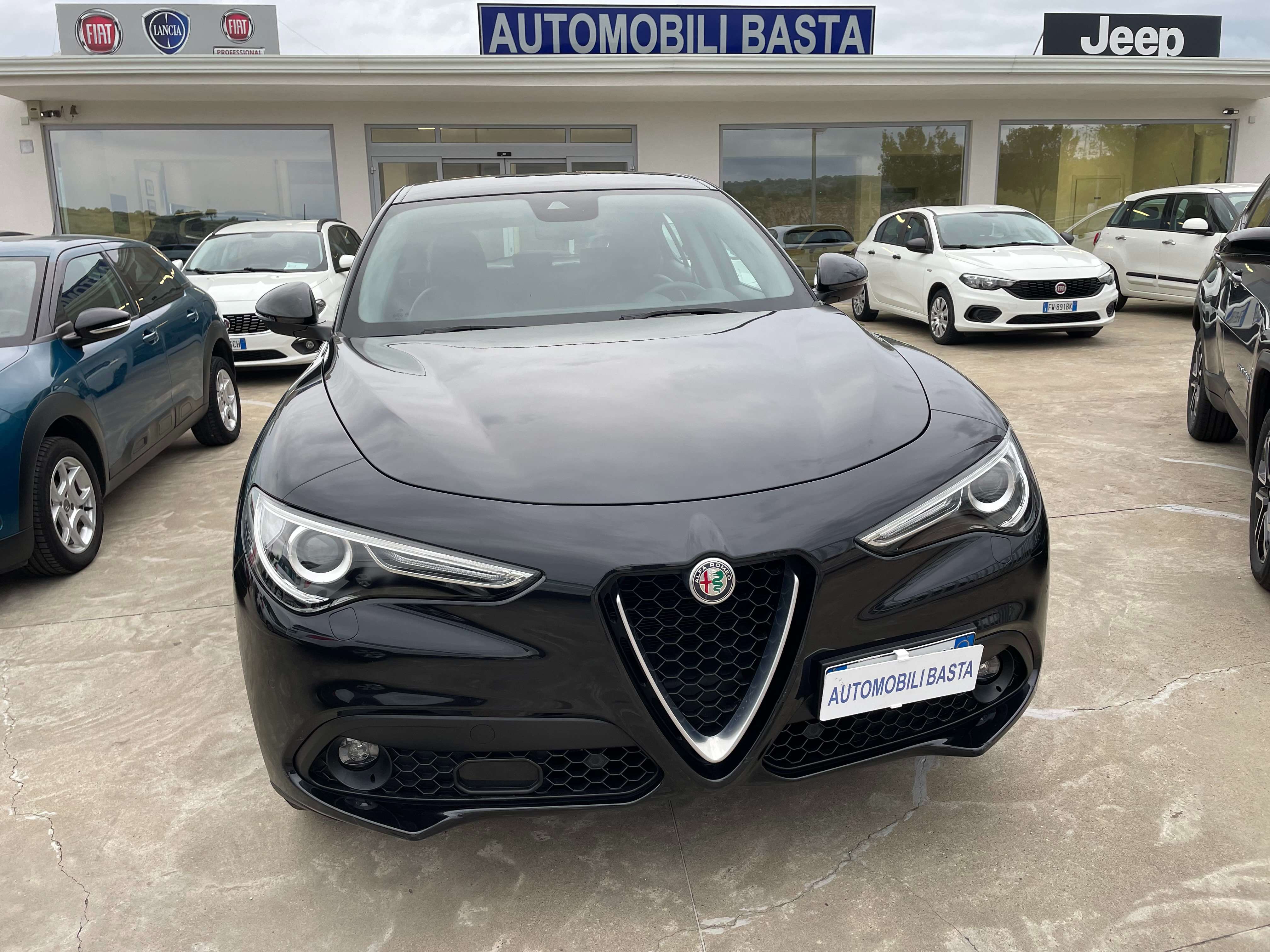 Alfa Romeo StelvioStelvio 2.2 t Super Q4 210cv auto " Km 50.000"