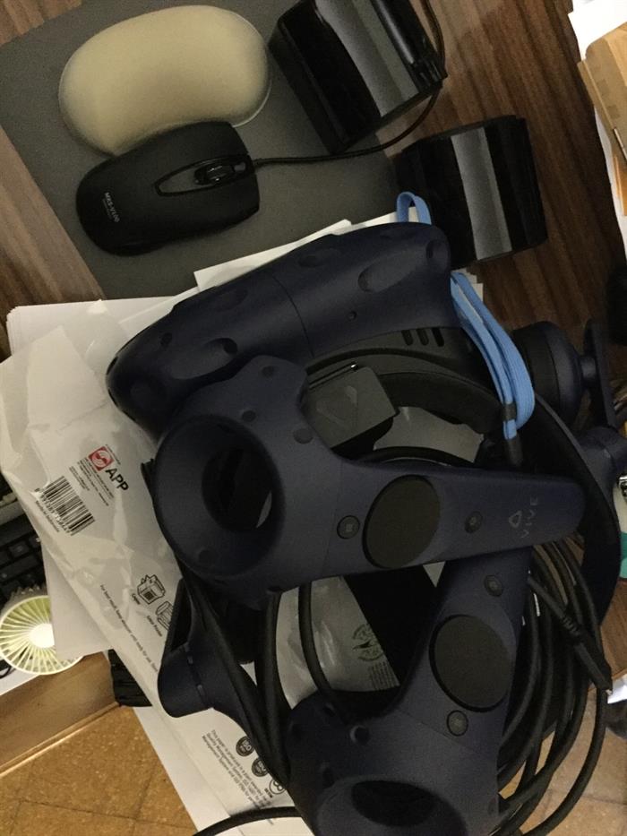 HTC VIVE PRO FULL KIT