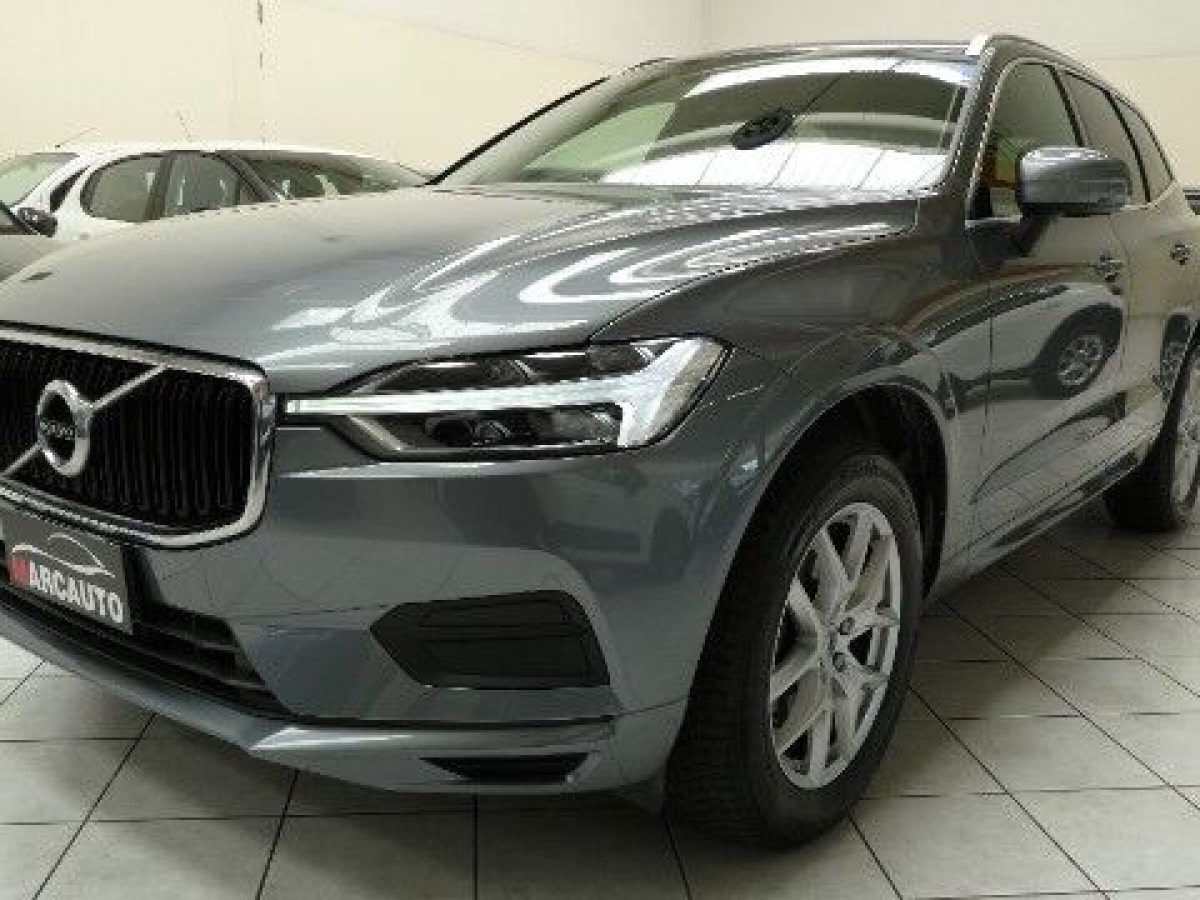 VOLVO XC60 (2017-->) XC60 D4 AWD Geartronic Business