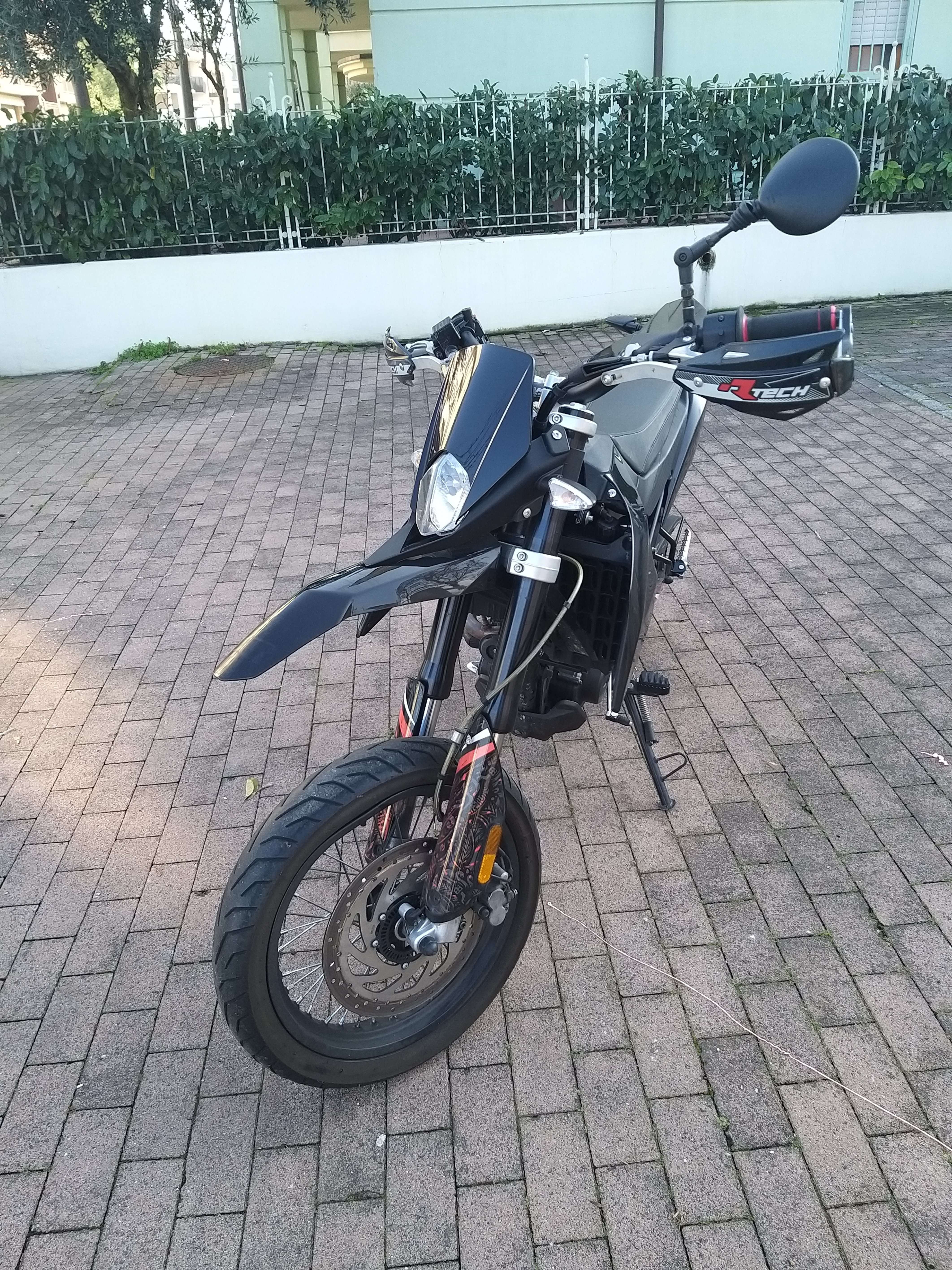 Aprilia SX 125Motard