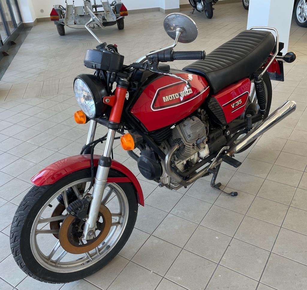 Moto Guzzi V 35