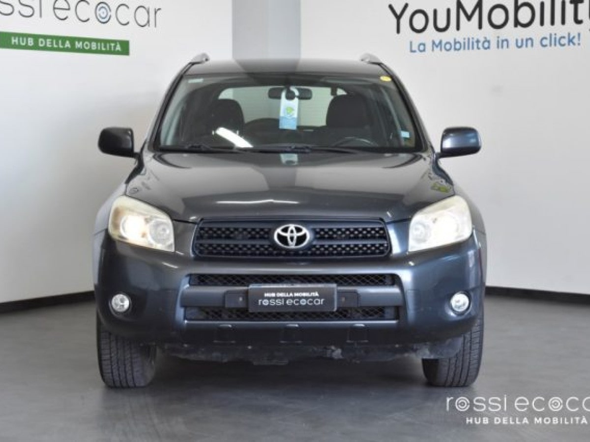 TOYOTA RAV4 3ª serie RAV4 2.2 D-4D 136 CV Luxury