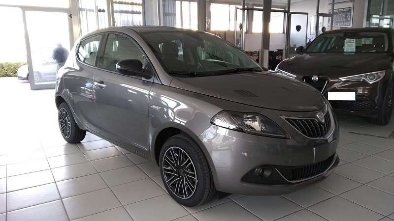 Lancia Ypsilon1.2 69 CV 5 porte GPL Ecochic Gold