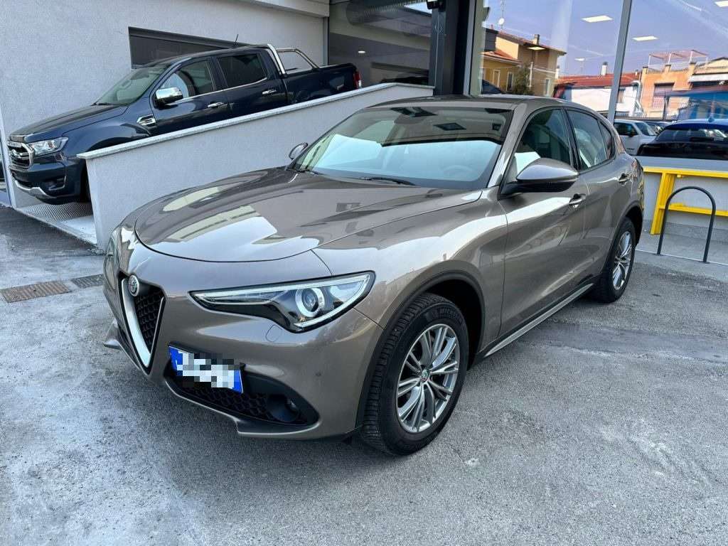 Alfa Romeo Stelvio2.2 Turbodiesel 210 CV AT8 Q4 Super