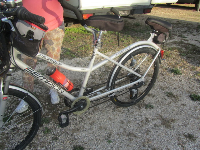 TANDEM COMPACT