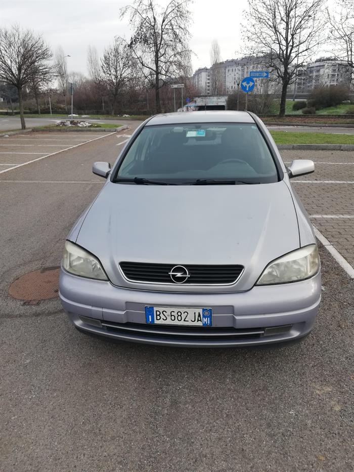 OPEL ASTRA - MILANO (MI)