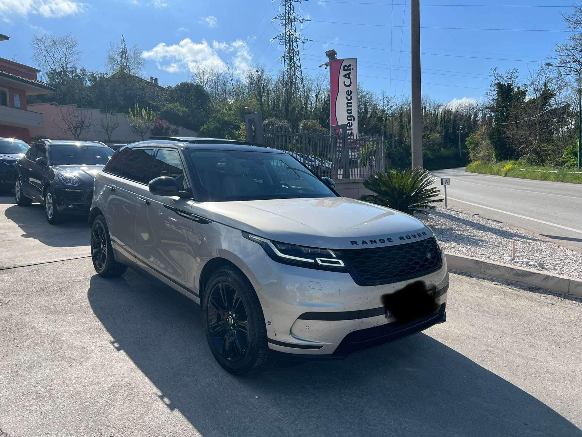 Land Rover Range Rover Velar3.0 V6 sd6 R-Dynamic HSE 300cv auto