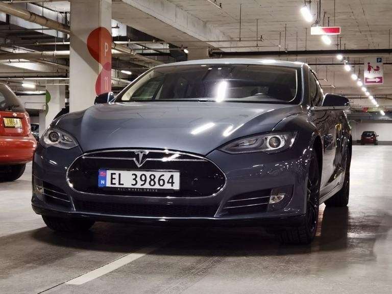 Tesla Model S