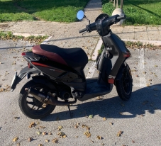 Vendo Aprilia SR 50 Motard