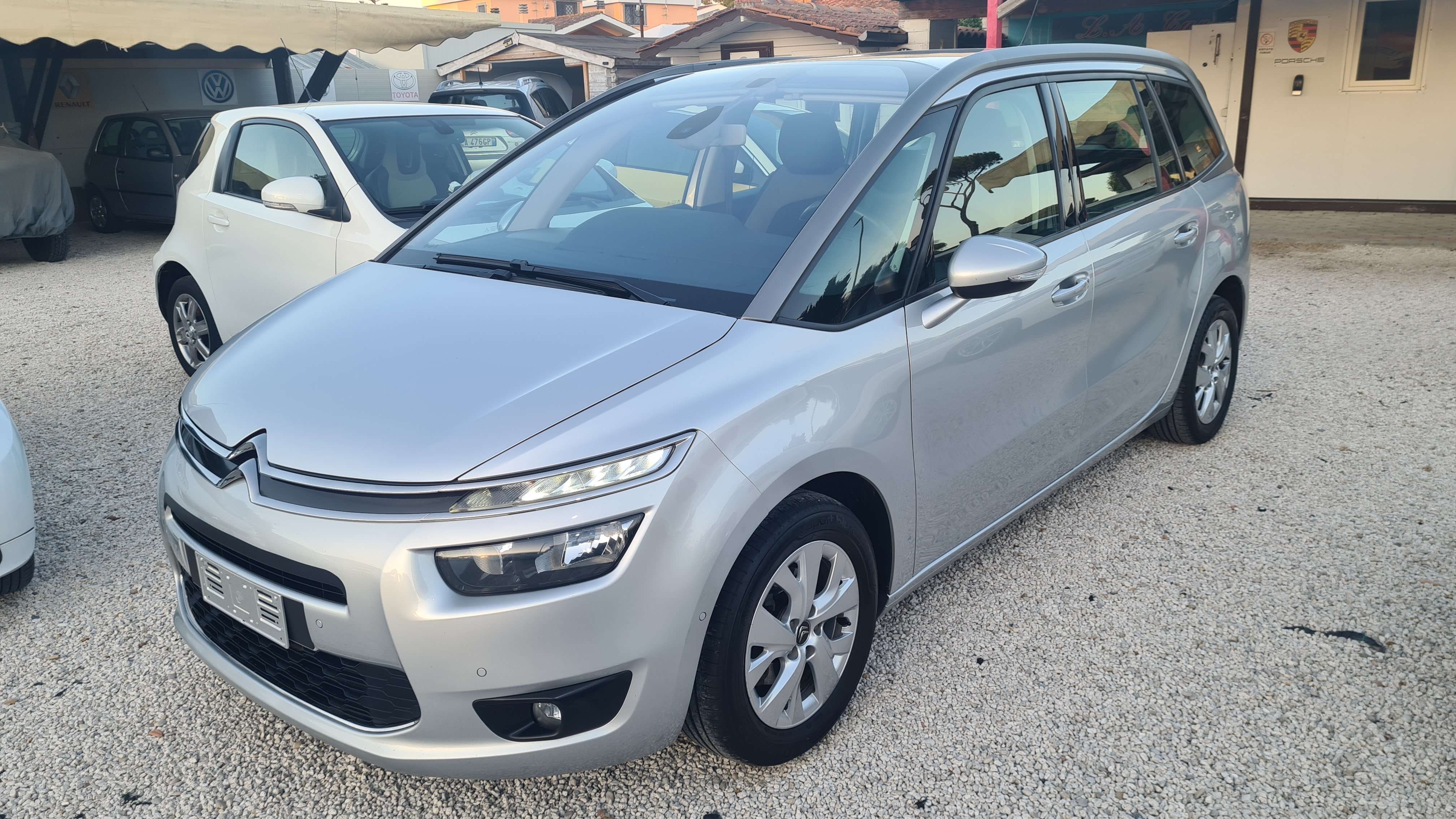 Citroen Grand C4 Picasso1.6  NESSUN OBBLICO DI FINANZIAMENTO GAR. 12 MESI