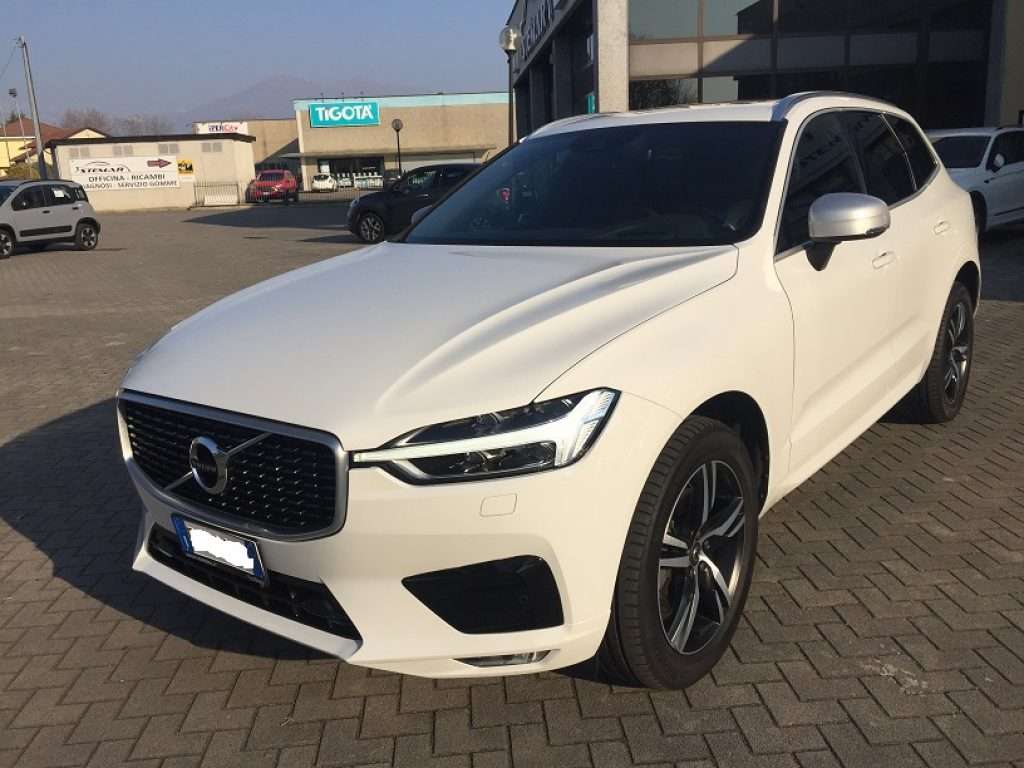 Volvo XC60D5 AWD Geartronic R-design ,Tetto,Come nuovo!