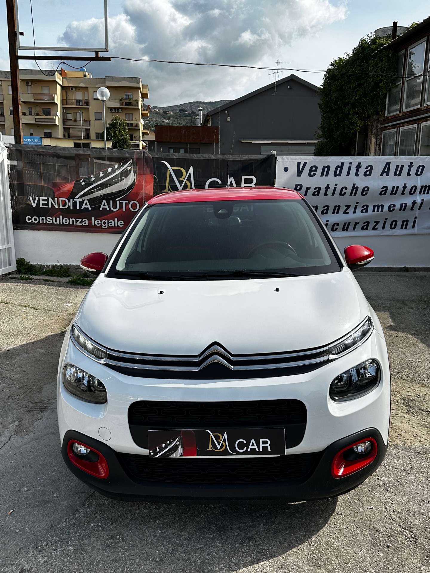 Citroen C31.2 puretech Shine s&s 83cv neopatentati my18