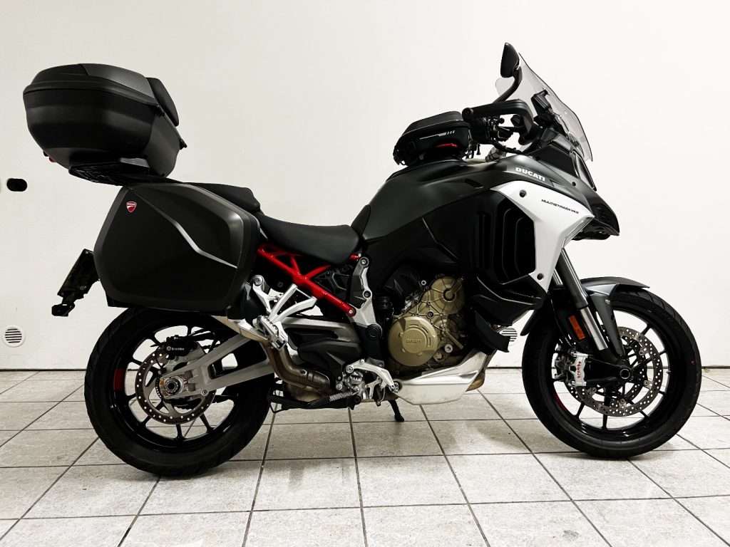 Ducati Multistrada 1100V4 S travel