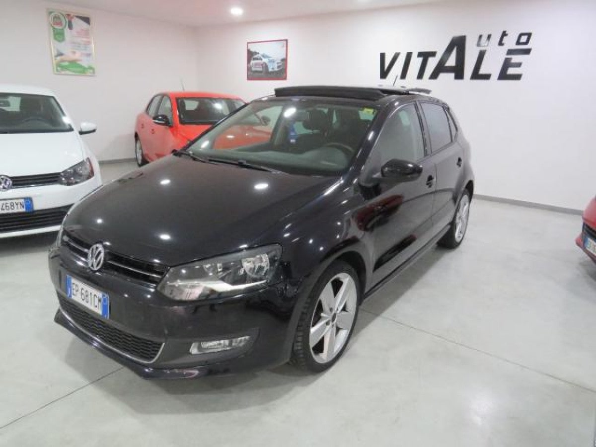 VOLKSWAGEN Polo 5ª serie Polo 1.6 TDI 90CV DPF 5 porte R-Line