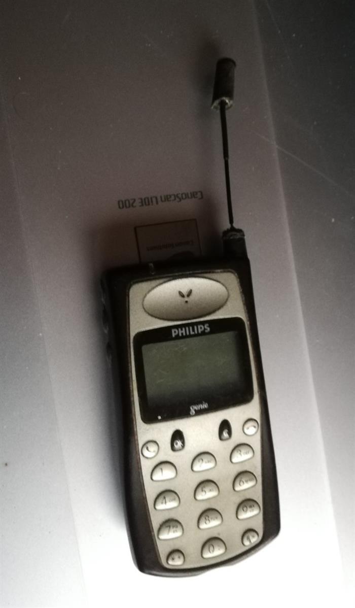 CELLULARE GSM VINTAGE PHILIPS GENIE