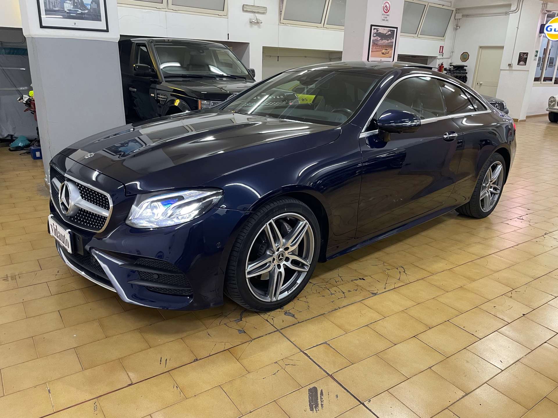 Mercedes-Benz E 220Coupe d (bt) Premium plus