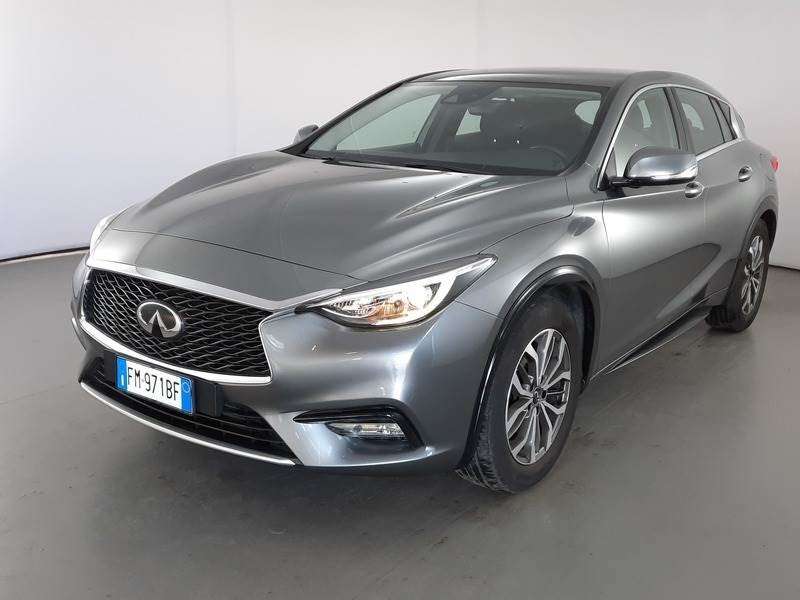 Infiniti Q30Q30 1.5d Business 109cv dct